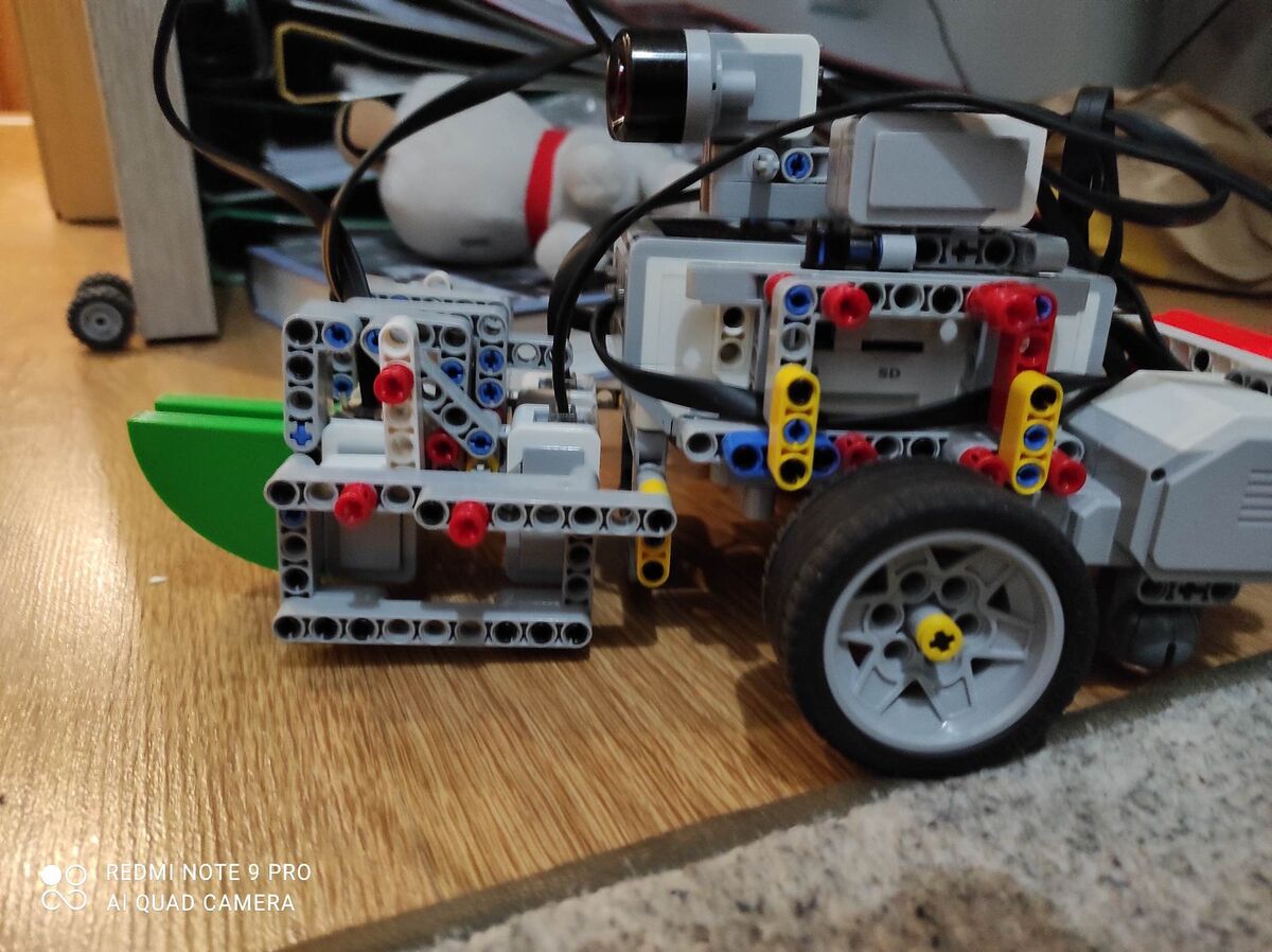 RCJ 2023 - Záchranár - Bern964 rm – Galéria Robotov